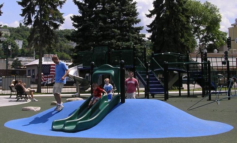 play sculpture – Land Perspectives
