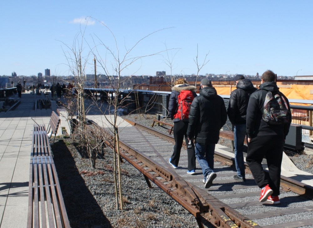 High Line at the Rail Yards – Land Perspectives